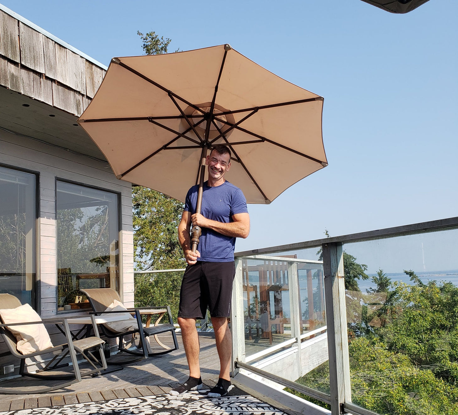 Rail-EZ.ca | Rail-EZ | No-Drill Railing Mounts for Umbrellas & Shade Sails